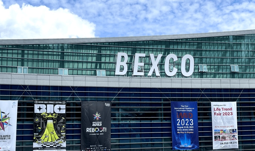 [BIC 2023] 새우의 부스 탐방기 1탄 - 편집장, 길고양이 이야기 2, 로얄 블루의 마법 의상실, AERIAL, Rabbit-T, Time To Live | 매거진 ...